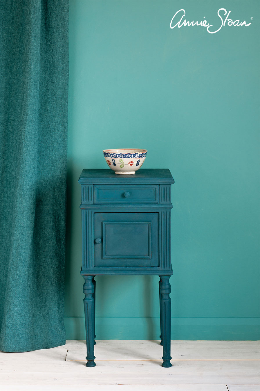 Aubusson Blue Chalk Paint 1 Litre Tin Annie Sloan Trouva